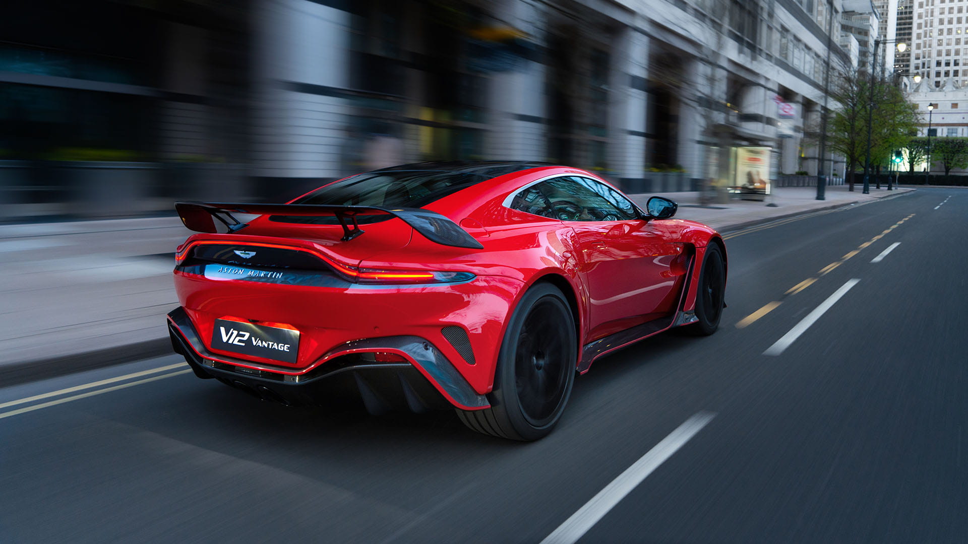 V12 Vantage | Aston Martin | Aston Martin