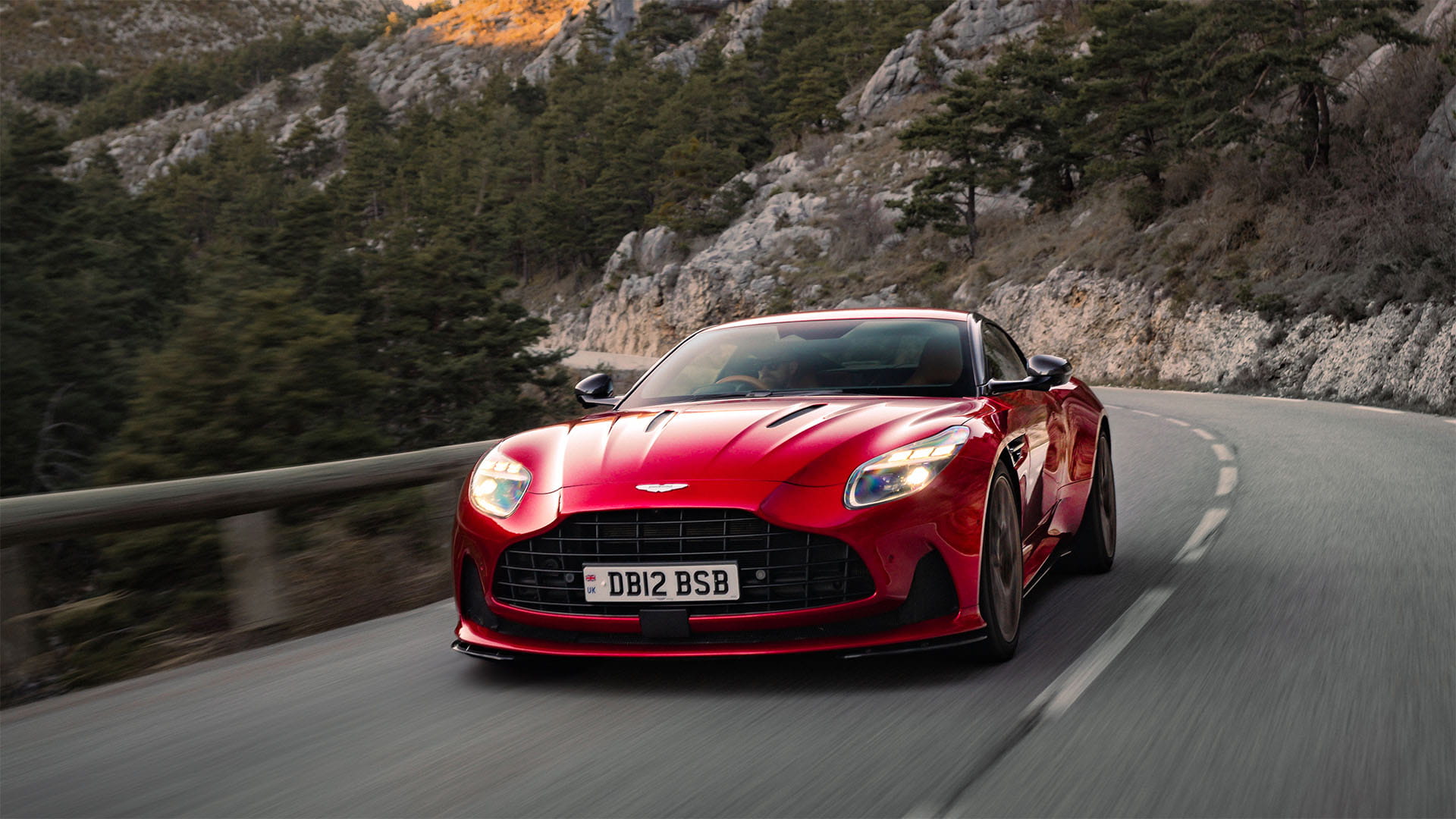 DB12 | Super GT | Aston Martin | Aston Martin