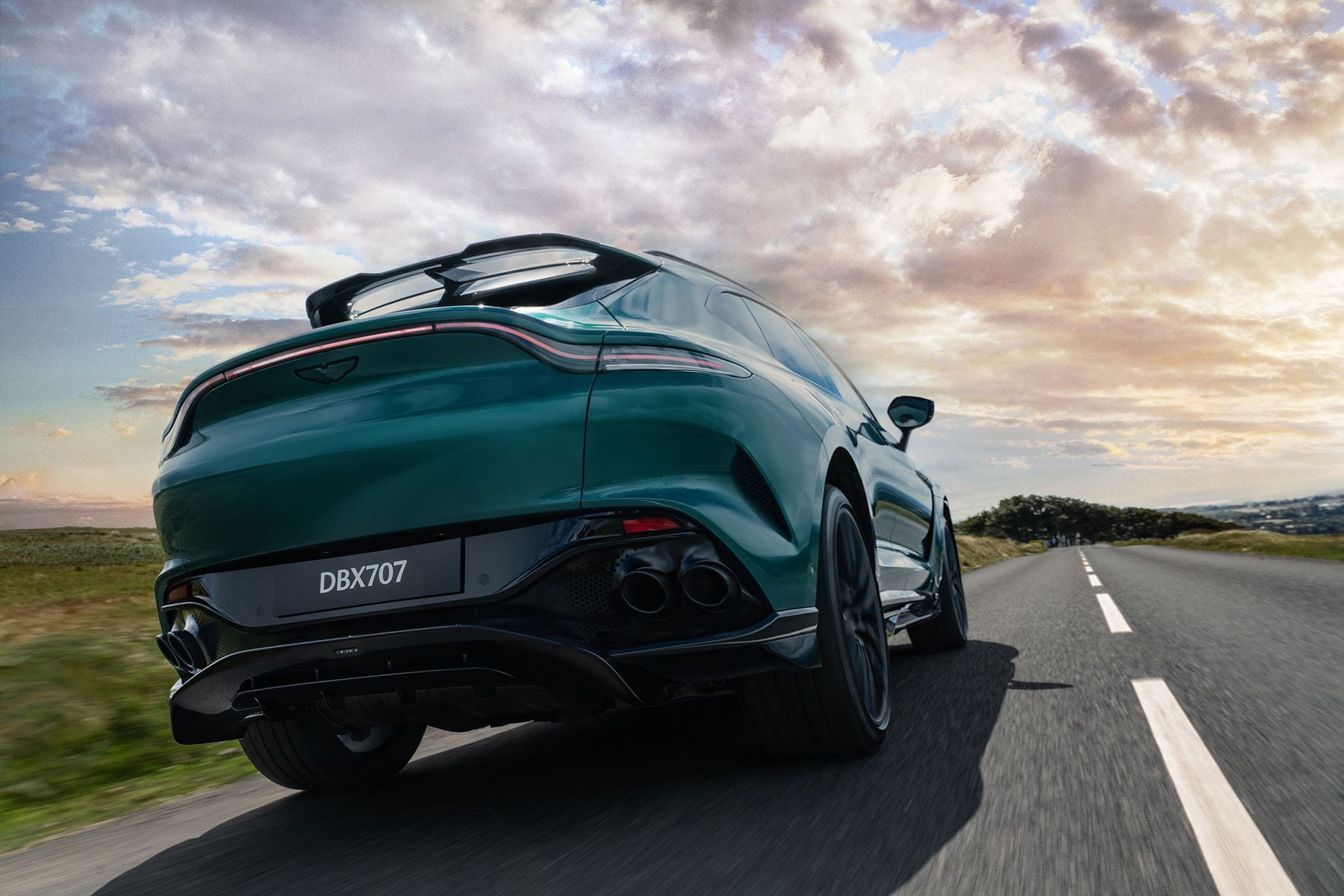 DBX707 Brochure | Aston Martin